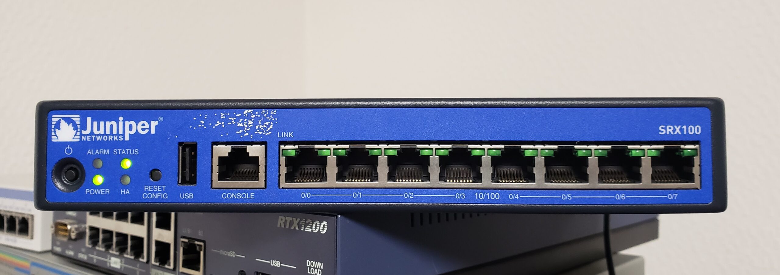 Juniper SRX100 基本設定 | izuminの備忘録